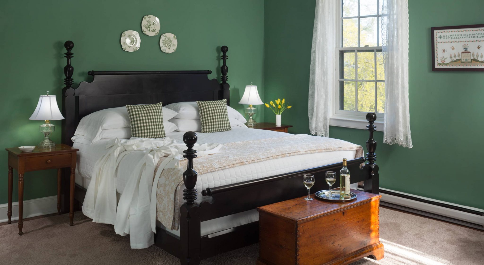 Romantic Inn in Chestertown, MD | Compare Rooms, Suites and Cottages